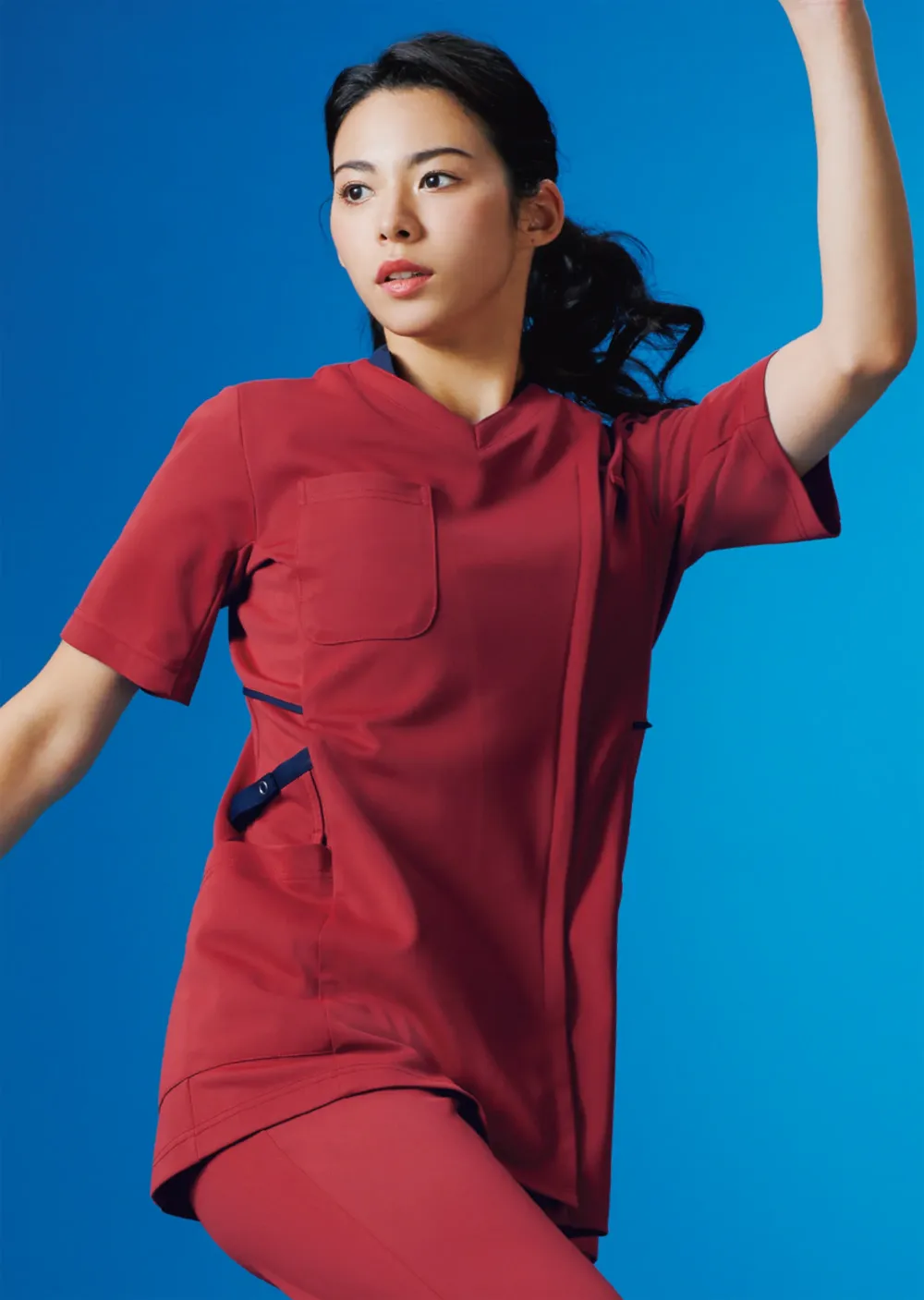 レディススクラブジャケット半袖 KAZEN 986-46 白衣・診察衣・ナース服・介護服の専門店 医療白衣com